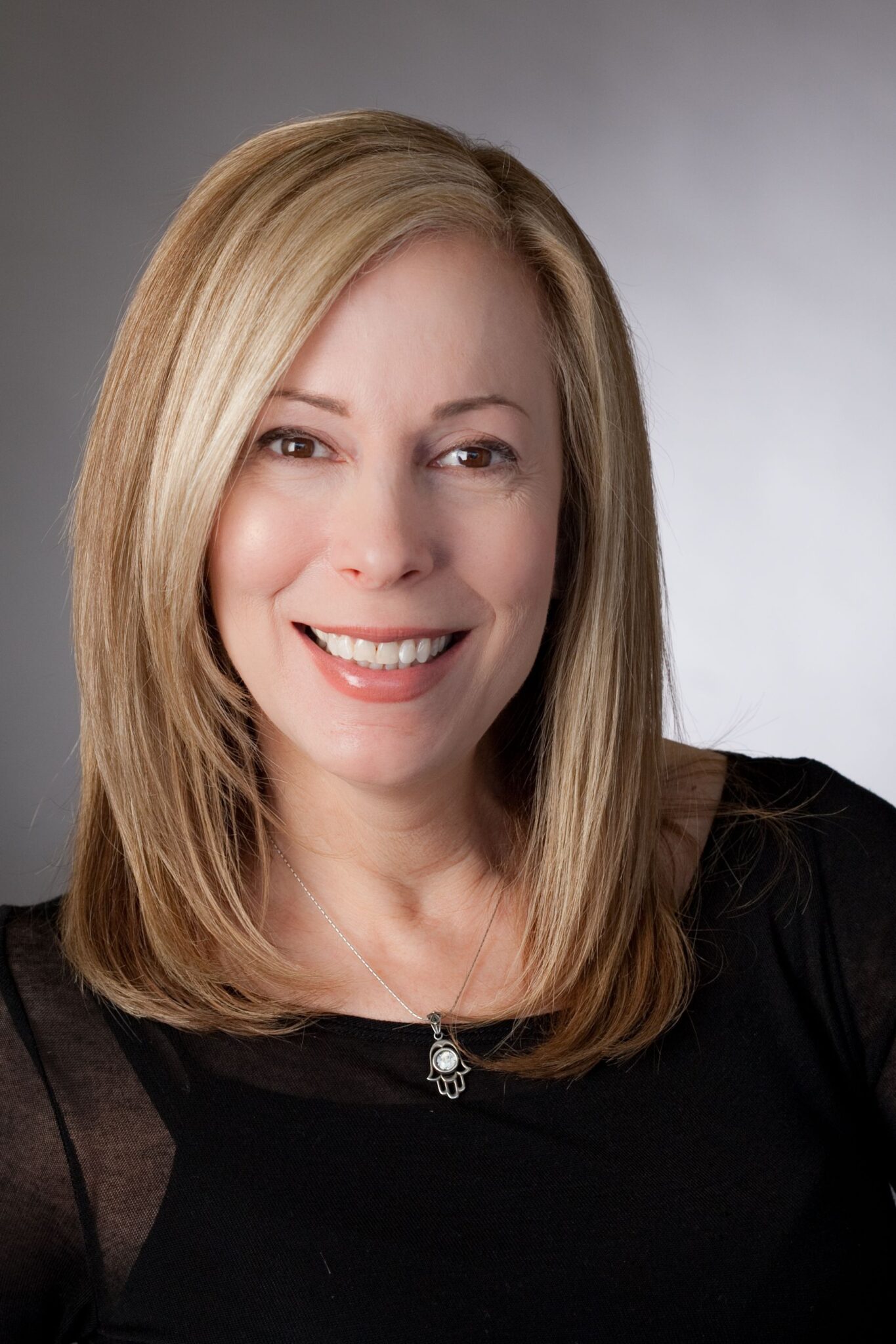 Lauri Burns – Inspirational Speaker and Author of Punished for Purpose